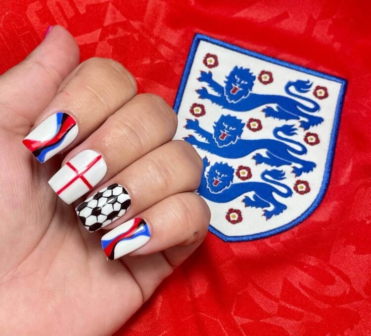 31 Trendy Football Nails - Ak Pal Kitchen