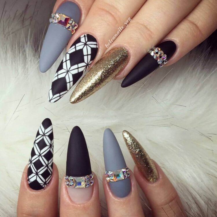 31 Best Geometric Nail Art Designs - Ak Pal Kitchen