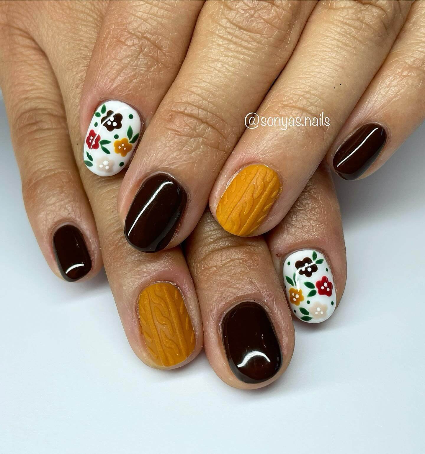 31 Stunning Sweater Nails - Ak Pal Kitchen