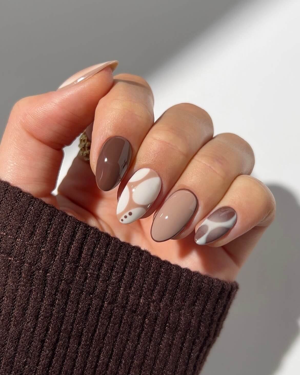 31 Elegant Neutral Nails - Ak Pal Kitchen