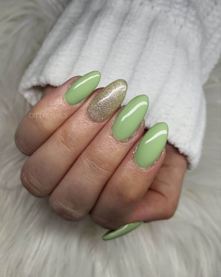 21 Beautiful Light Green Nails - Ak Pal Kitchen
